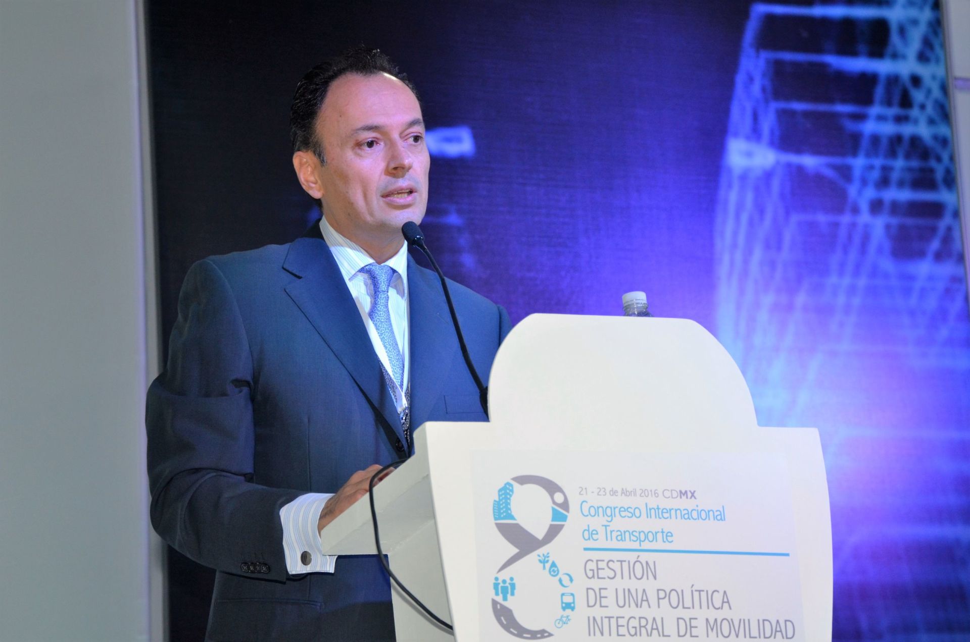 Alexander Dennis planta en México | Revista TyT