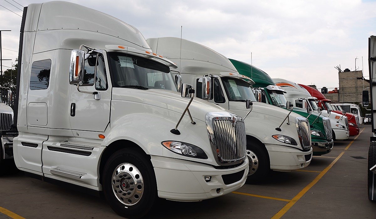 Navistar va por 9,000 unidades 2017 | Revista TyT