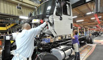 Navistar proyecta nueva planta de ensamble en Texas | Revista TyT