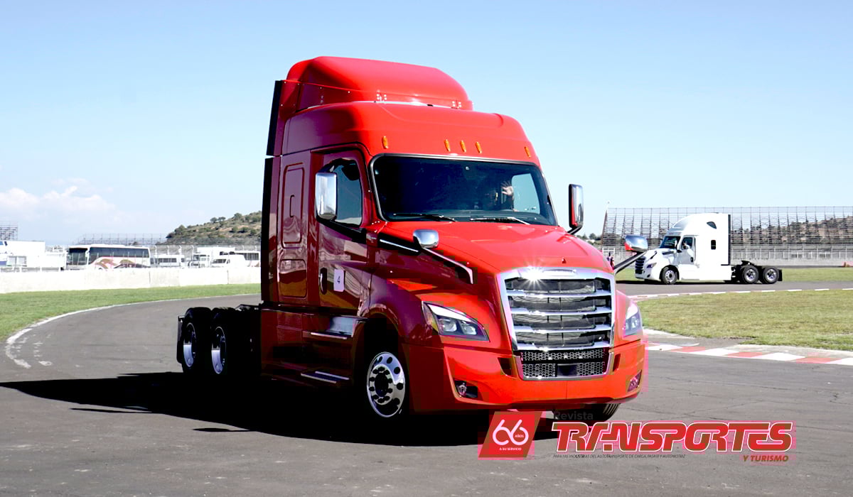 Fortalece Freightliner su compromiso con la Seguridad Vial | Revista TyT