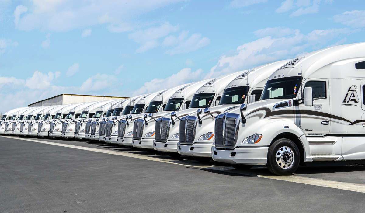 Autotransportes Alanís estrena 40 unidades T680 | Revista TyT