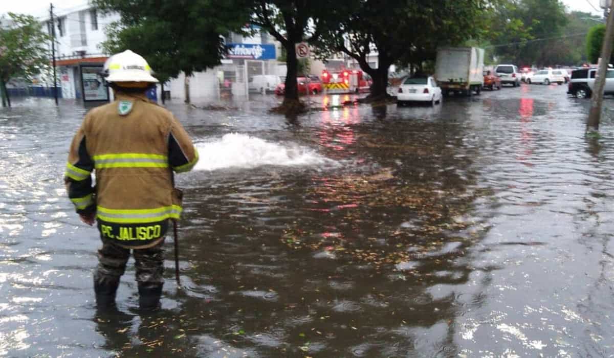Fuertes lluvias inundan zonas de Jalisco | Revista TyT