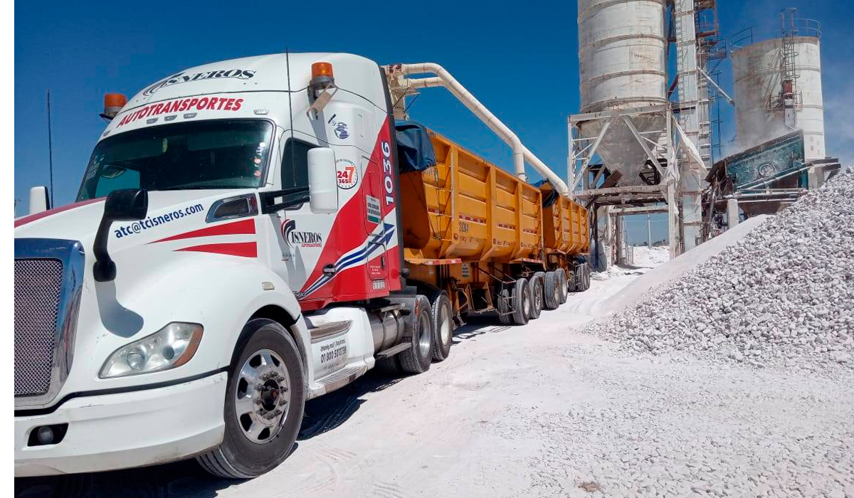 Autotransportes Cisneros, la historia que inició con 3 torton heredados ...