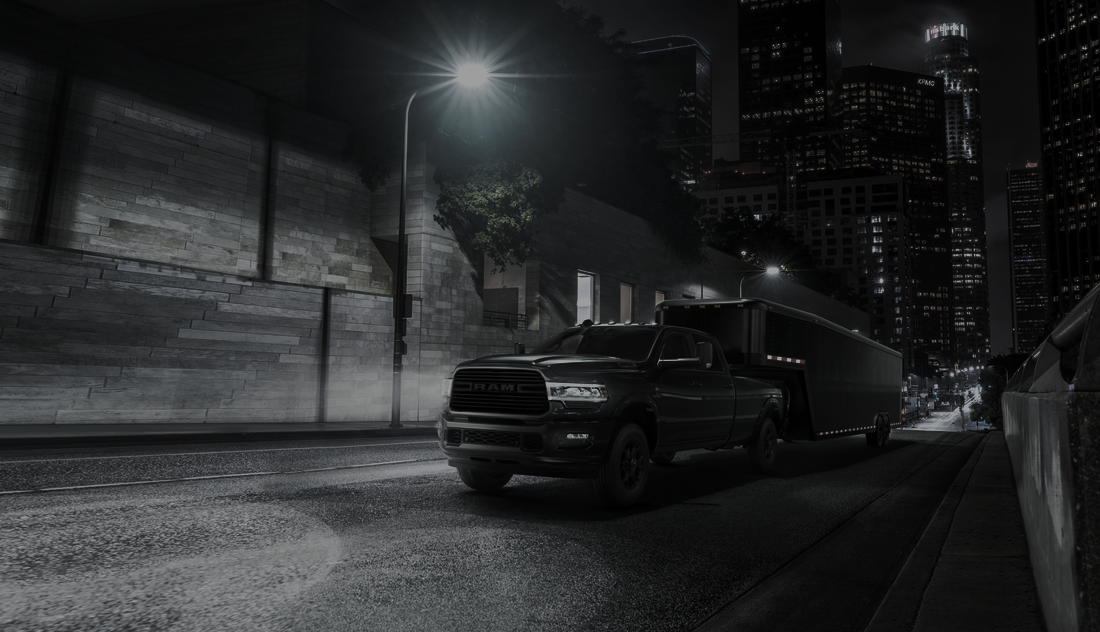 RAM 1500 Y 2500 se refuerzan con el paquete Night Edition | Revista TyT