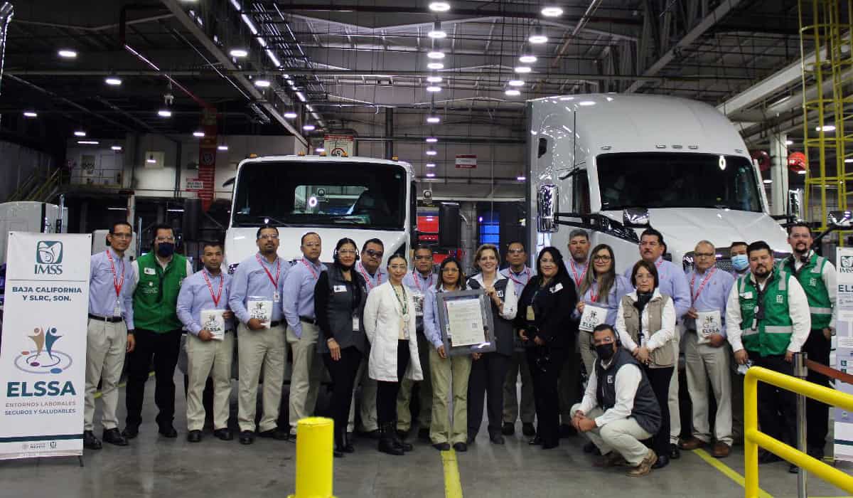 IMSS reconoce el entorno laboral seguro y saludable de Kenworth ...