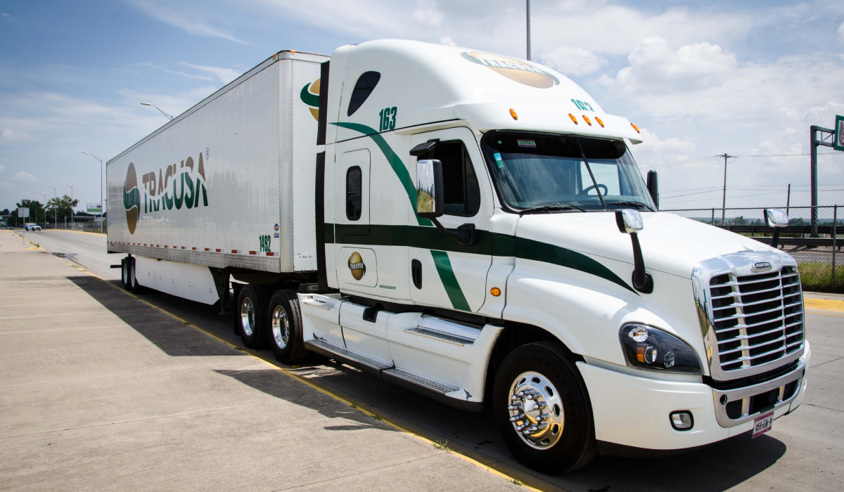 Tracusa suma 36 operadores recién egresados del IECA Silao | Revista TyT