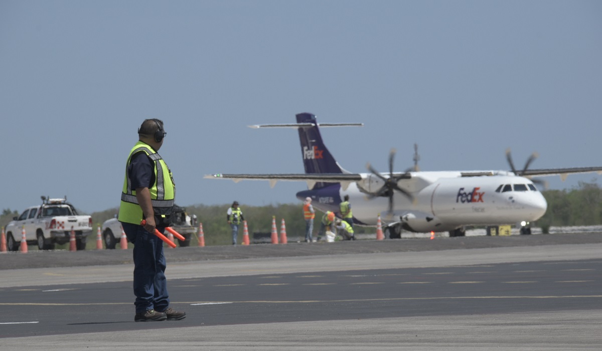 Nueva ruta de FedEx despega en Mérida con un Feeder ATR72-600F ...