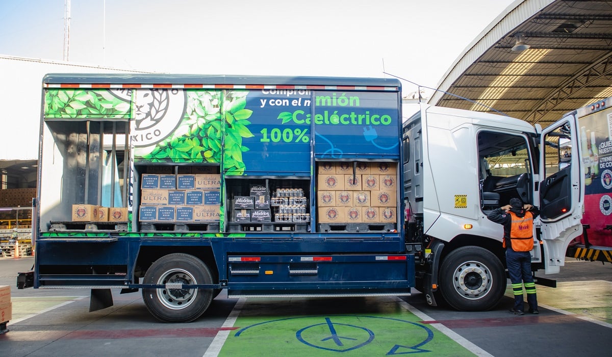 Llega a México el "Camión del futuro" de la mano de Grupo Modelo ...