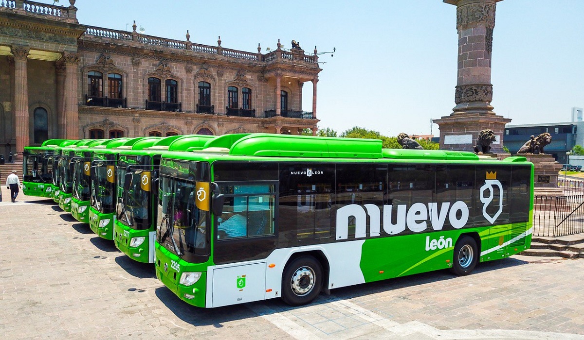 Llegan 20 nuevos autobuses FOTON al transporte público de Nuevo León | Revista TyT