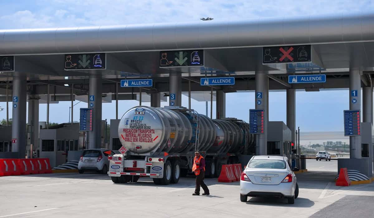 Un 30% del tránsito del Periférico de Monterrey son vehículos de carga ...