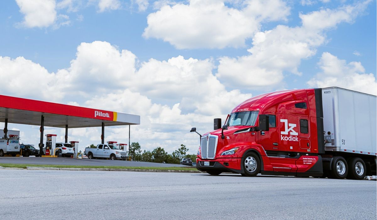 Kodiak Robotics y Pilot inauguran terminal para camiones autónomos en ...