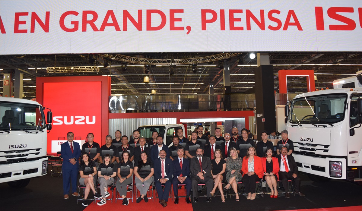 Isuzu México muestra el Forward 1400 con aplicación de revolvedora ...