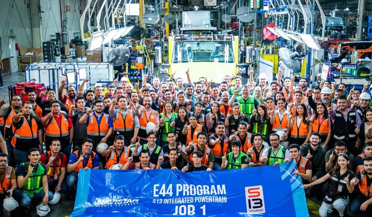 CEO de Navistar destaca el trabajo realizado en Planta Escobedo ...