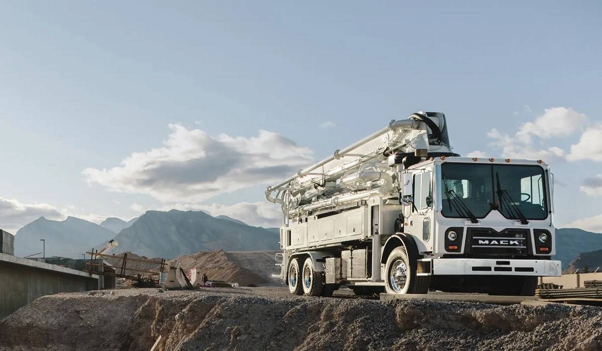 Mack exhibe los modelos Granite, MD7 y TerraPro en el World of Concrete ...