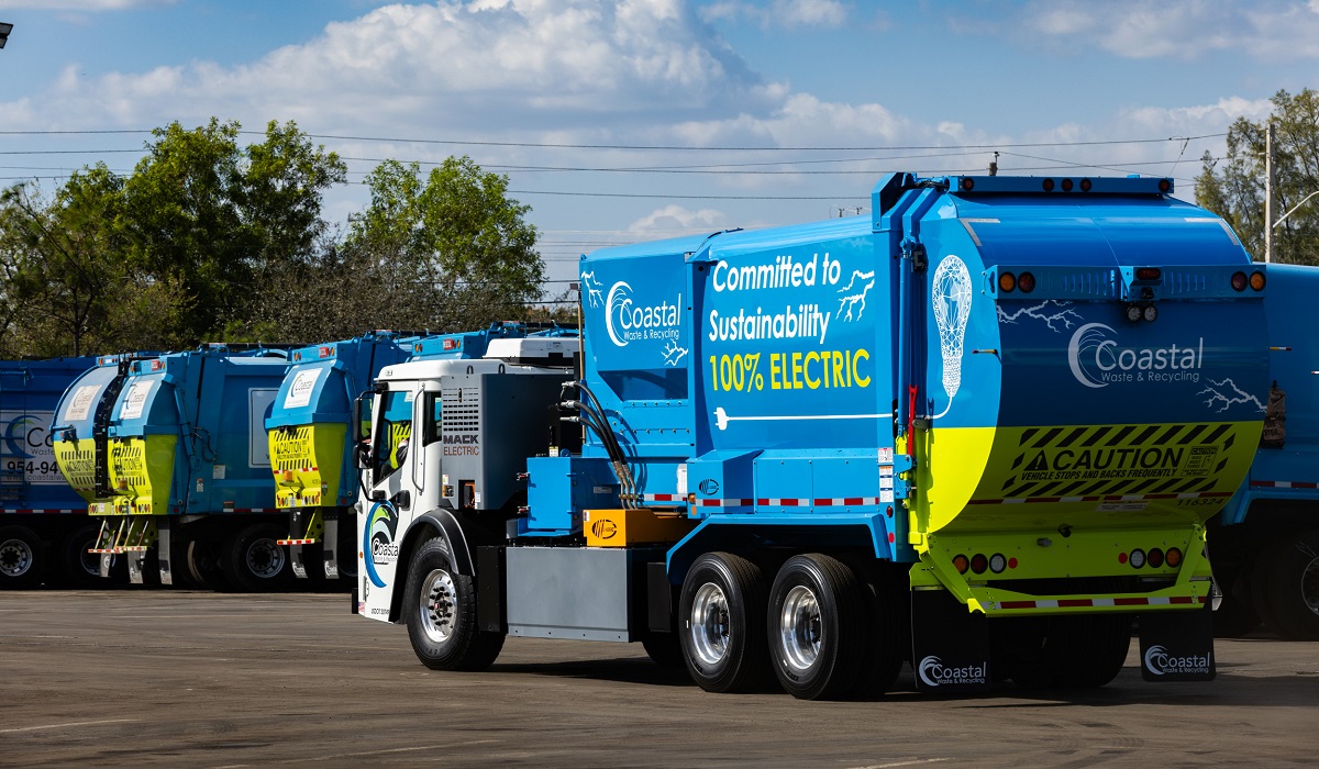 Mack entrega en Florida un LR Electric configurado para recolección de ...