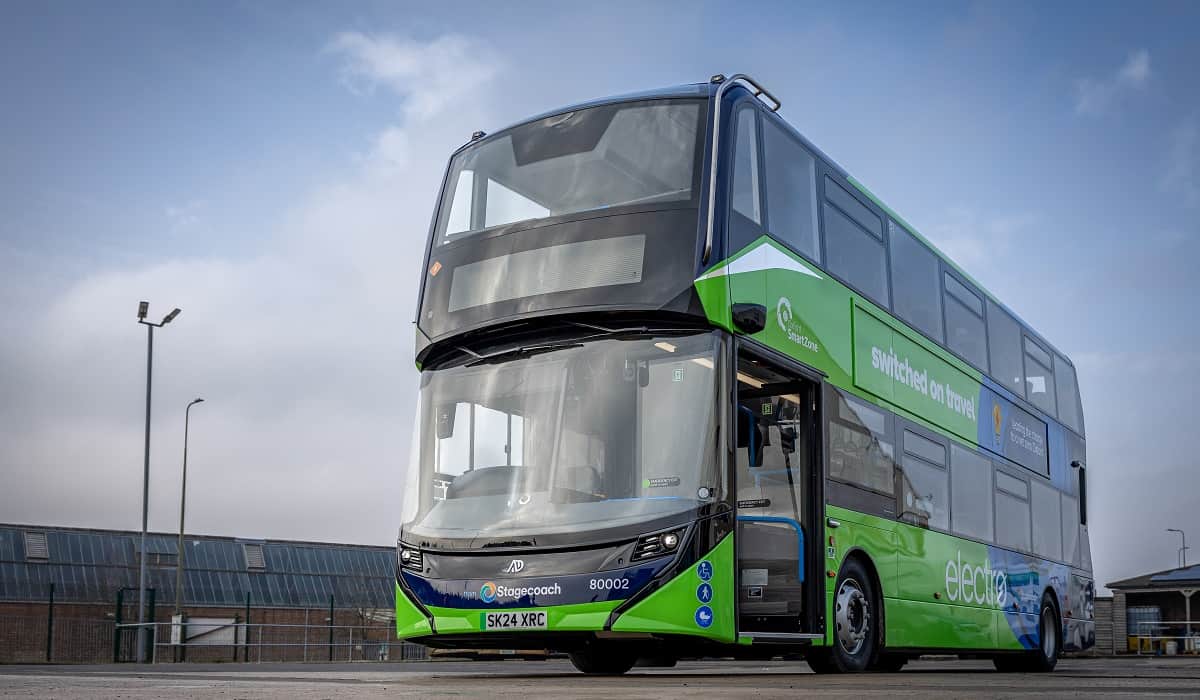 Alexander Dennis entrega el primer Enviro400EV de próxima generación ...