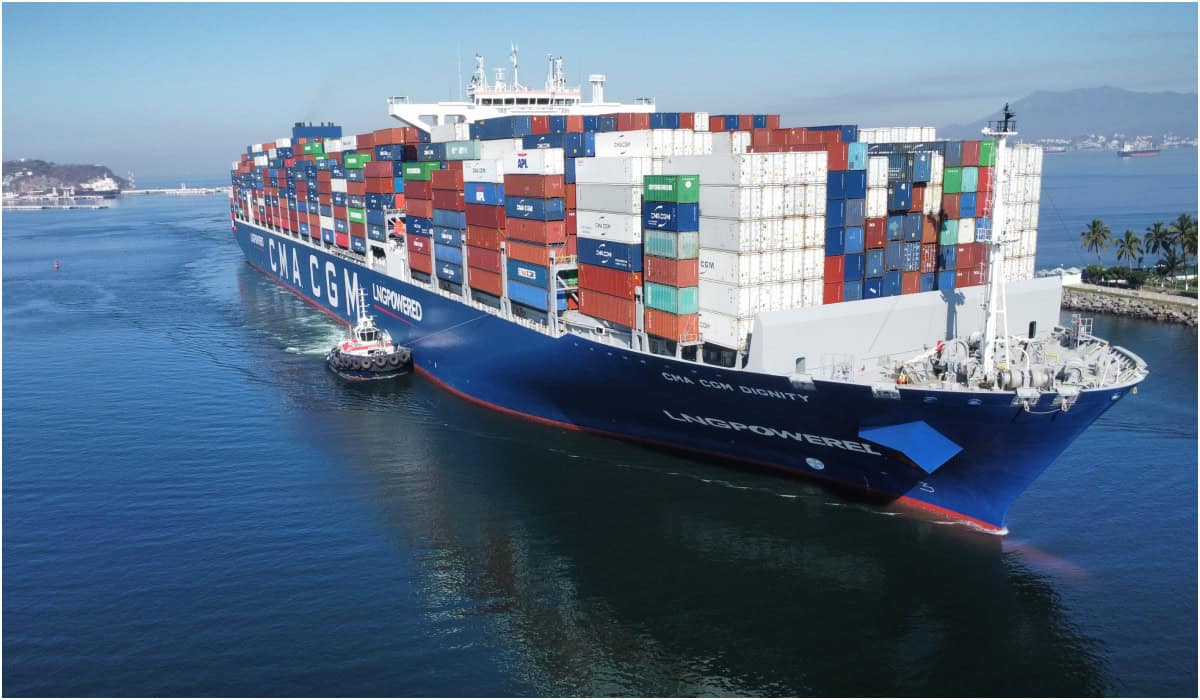 Puerto de Manzanillo recibe buque con 1,500 contenedores | Revista TyT