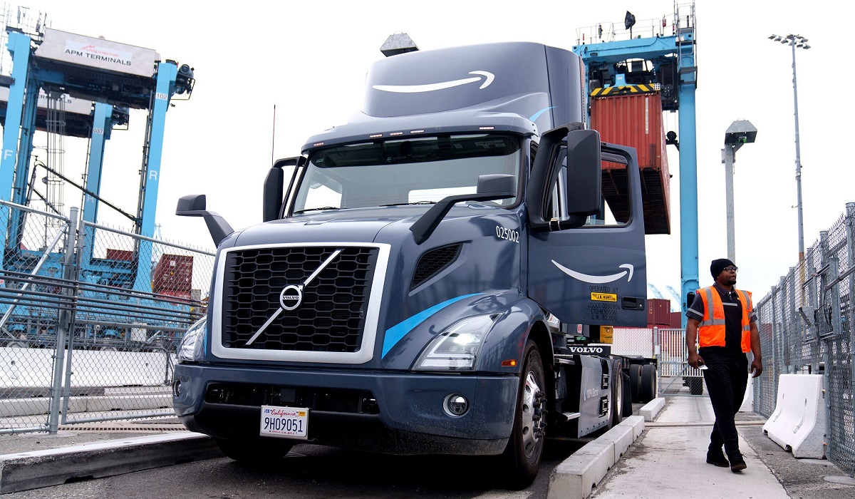 Amazon incorpora 50 Volvo VNR Electric a su flota en California ...