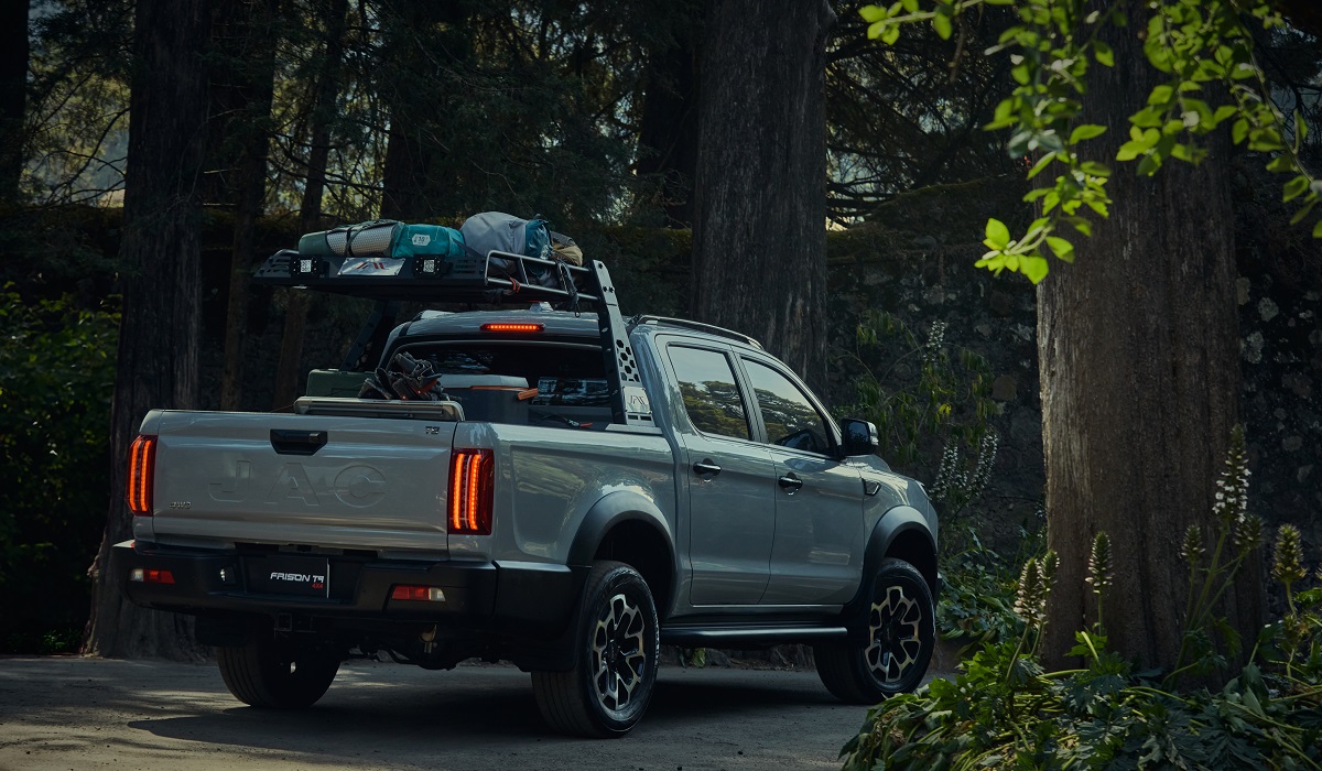 JAC lanza en México la Frison T9 en dos versiones y con transmisión automática | Revista TyT