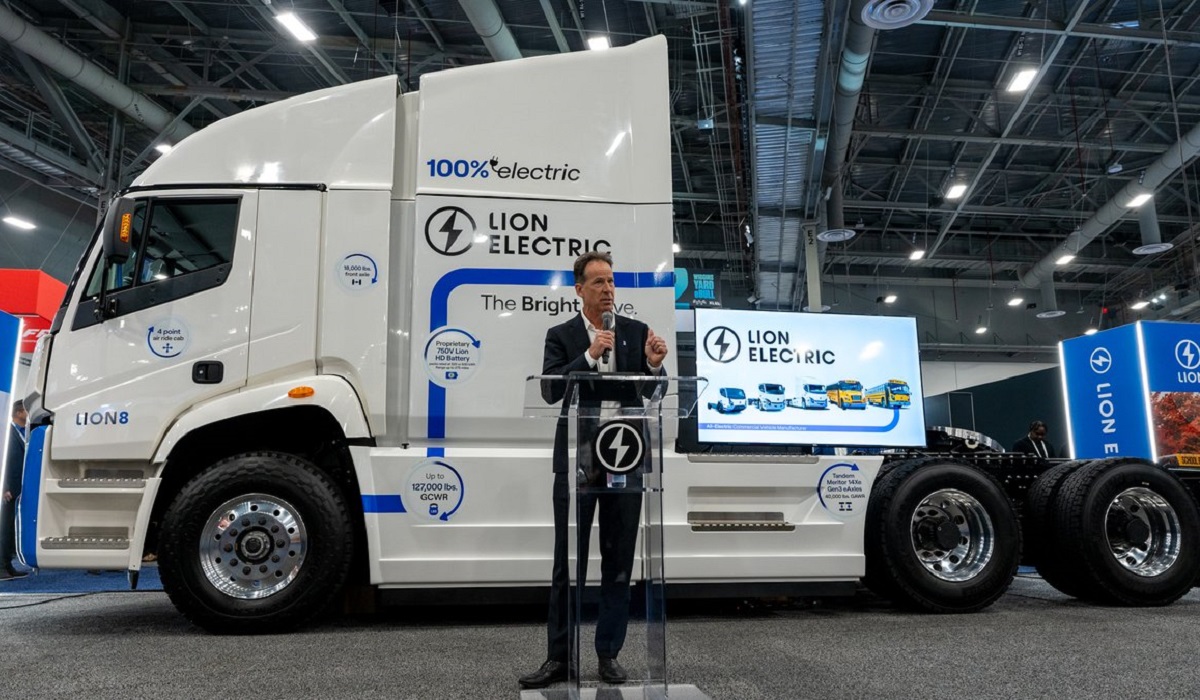 Debuta en ACT Expo 2024 el tractocamión eléctrico de Lion Electric | Revista TyT