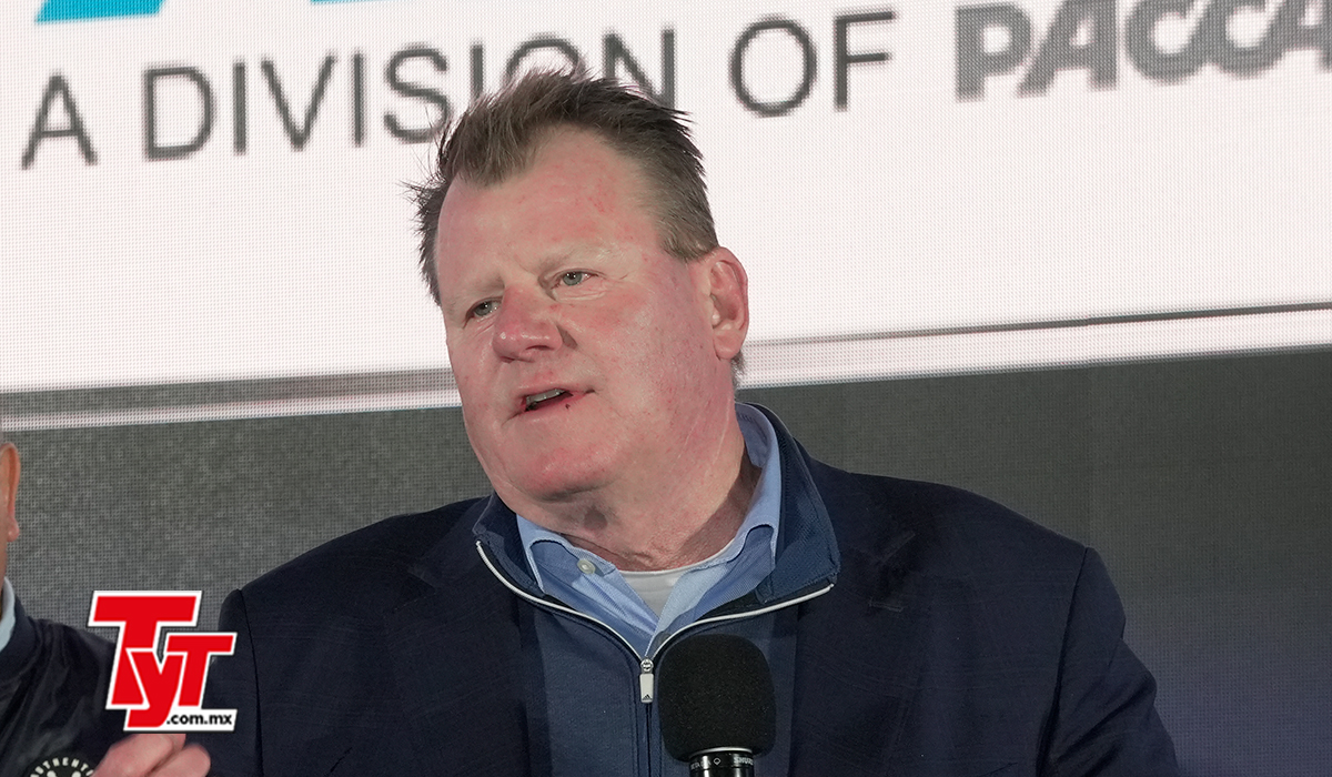 PACCAR Parts México rinde homenaje a Tony McQuary por su retiro ...