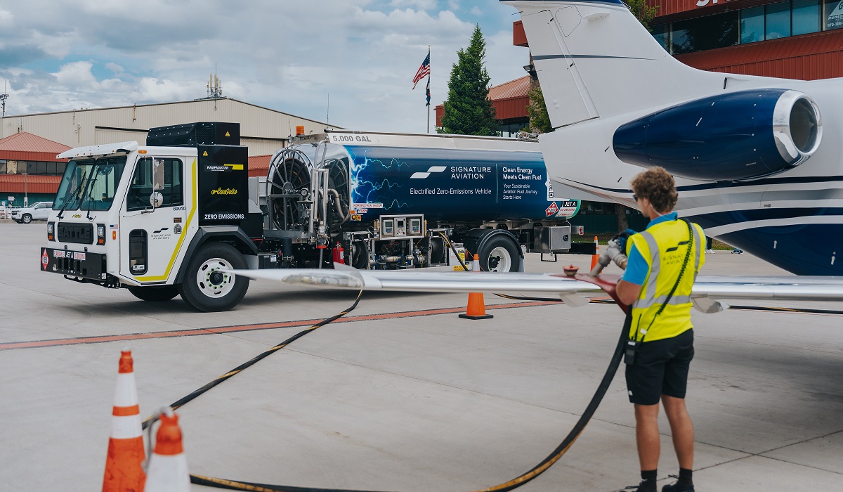 Opera en Colorado camión eléctrico Rampmaster de abastecimiento de ...