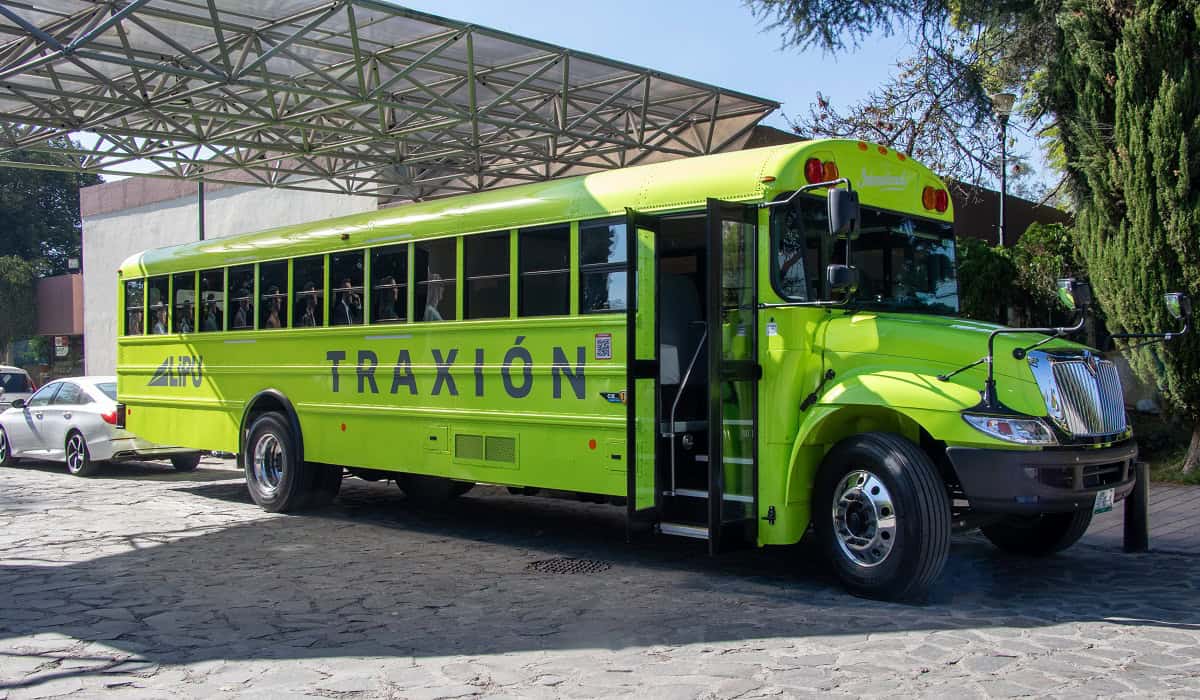 Un International Electric CE es el primer autobús escolar eléctrico en ...