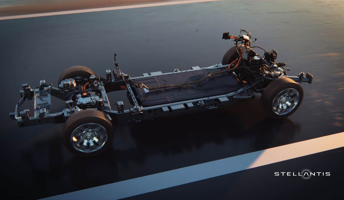 Stellantis presenta nuevo chasis multi-energía para pickups y SUVs ...