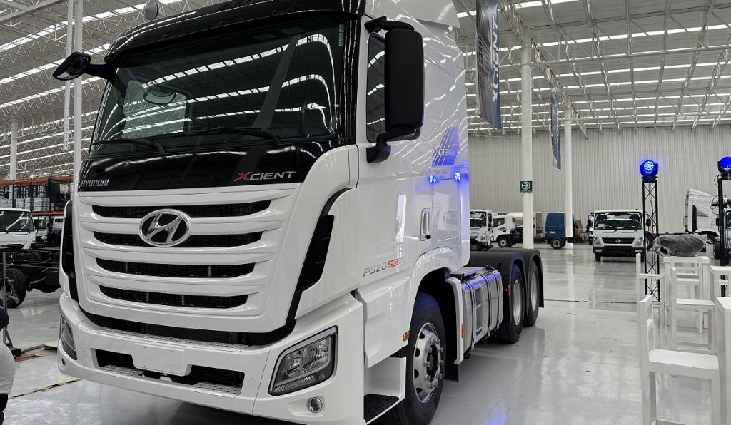 Hyudai México lanza el tractocamión XCIENT ensamblado en Querétaro ...