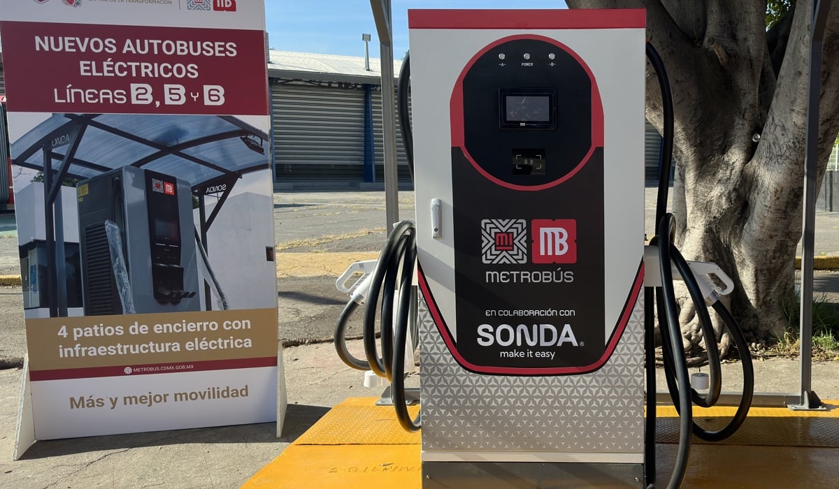 Metrobús estrena 26 autobuses articulados eléctricos para las líneas 2 ...