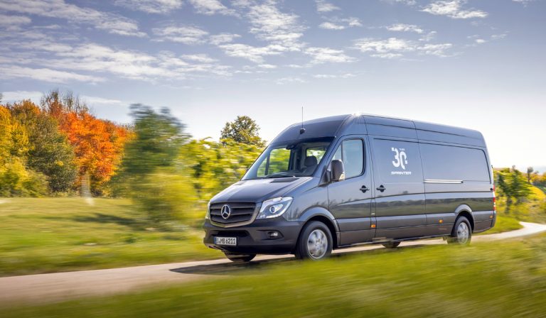 Mercedes-Benz Sprinter: 130 años después, el futuro vuelve a comenzar ...