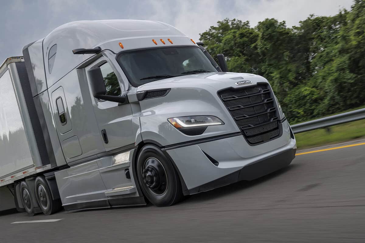 Freightliner lleva soluciones integrales a sus clientes con la “Gira ...