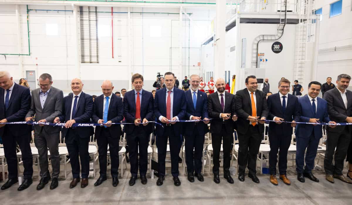 Airbus inaugura expansión de planta en Querétaro; fortalecerá ...
